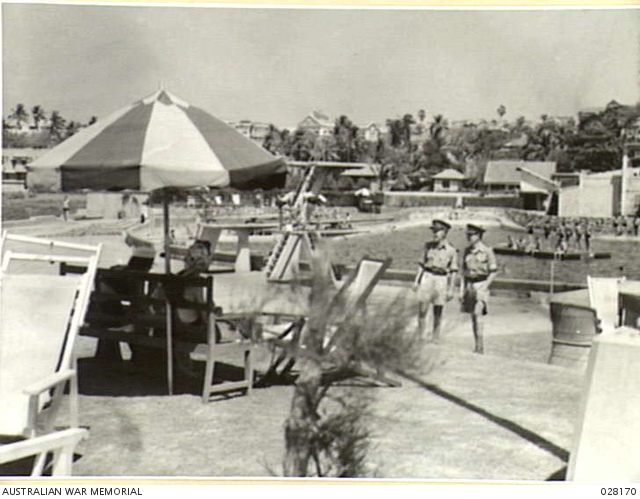 BOMBAY, INDIA. 1942-03-26. THE TROOPSHIP CONVEYING PORTION OF THE A.I.F ...