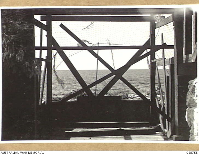 ROTTNEST ISLAND, AUSTRALIA. 1942-11-06. PHOTOGRAPH TAKEN FROM IMMEDIATE ...