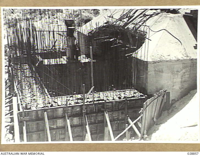 ROTTNEST ISLAND, AUSTRALIA. 1942-11-24. PLOTTING ROOM UNDER ...