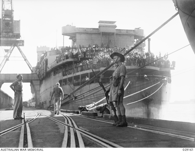 FREMANTLE, AUSTRALIA. 1943-02-18. RETURN OF THE 9TH AUSTRALIAN DIVISION ...