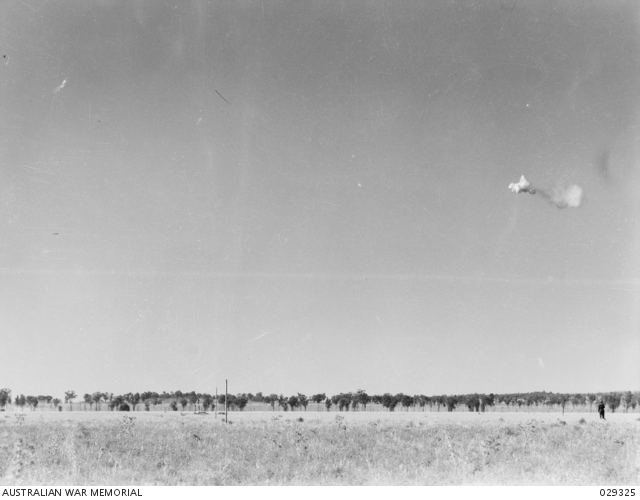 FORBES, NSW. 1943-02. GAS SHELL EXPERIMENTS CARRIED OUT BY 2/1 ...