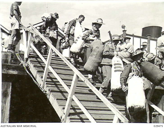 SYDNEY, AUSTRALIA. 1943-02-27. QUEENSLAND MEMBERS OF THE 9TH AUSTRALIAN ...