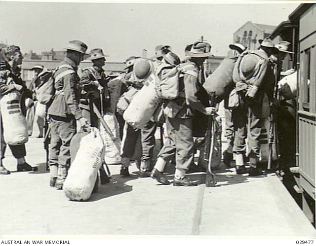 SYDNEY, AUSTRALIA. 1943-02-27. QUEENSLAND MEMBERS OF THE 9TH AUSTRALIAN ...