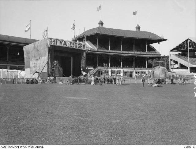 MELBOURNE, VIC. 1943-03-14. THE UNITED STATES MARINE CORPS WERE HOSTS ...