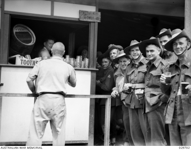 SYDNEY, AUSTRALIA. 1943-02-27. MEMBERS OF THE 9TH AUSTRALIAN DIVISION ...