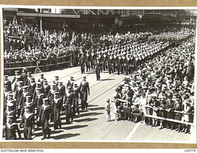 MELBOURNE, AUSTRALIA. 1943-03-19. SAILORS OF THE ROYAL AUSTRALIAN NAVY ...