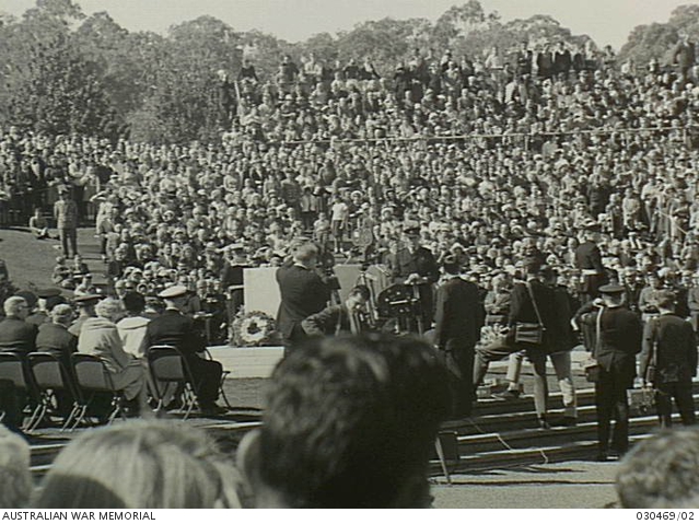 Canberra, ACT. 25 April 1965. A section of the crowd at the Fiftieth ...
