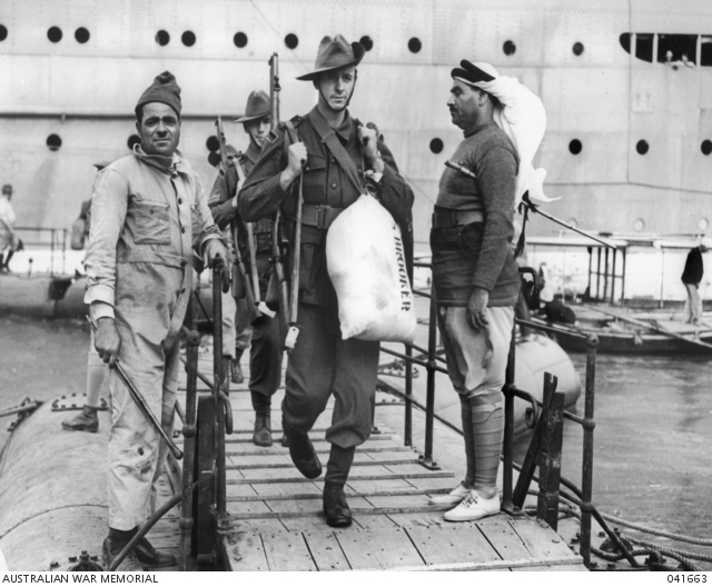 KANTARA, EGYPT. 1940-05-18. TROOPS OF 2/5TH AUSTRALIAN INFANTRY ...