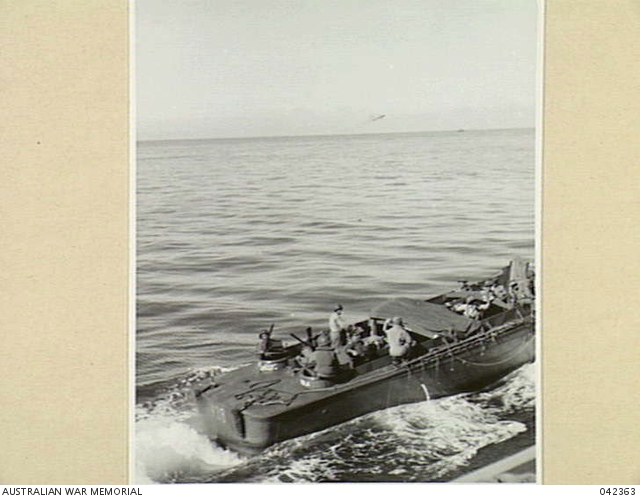 9TH AUSTRALIAN DIVISION, UNDER THE COMMAND OF NX7 MAJOR-GENERAL G.F ...