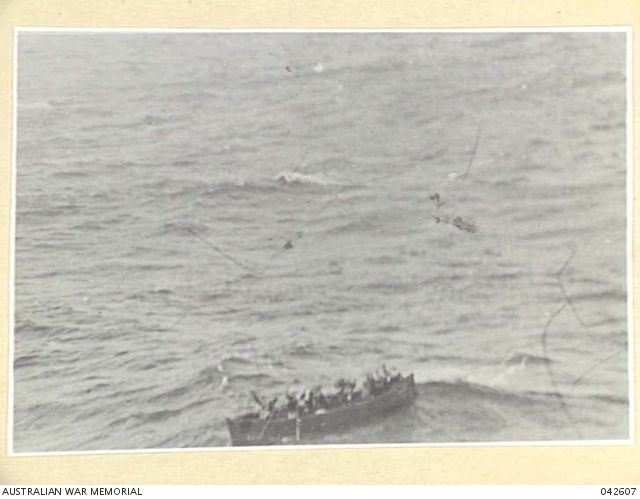 A LIFEBOAT LOADED WITH SURVIVORS FROM THE SS "ORAMA" PULLING ALONGSIDE ...