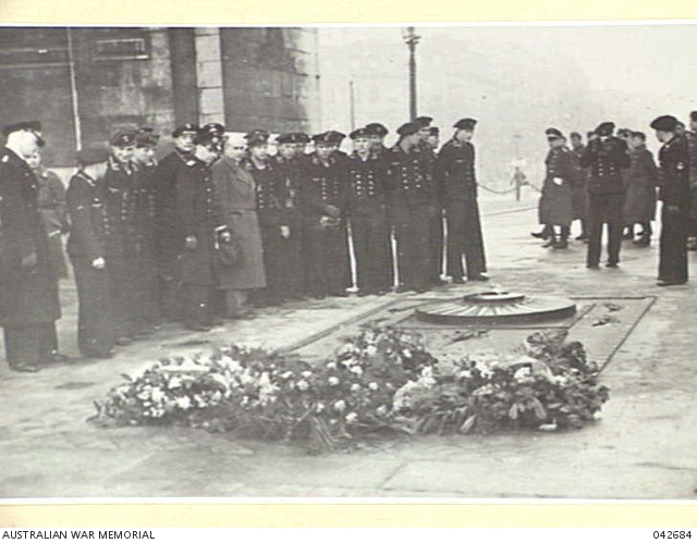 PARIS, FRANCE, 1941-07. GERMAN NAVY PERSONNEL TAKING PART IN A SIMPLE ...