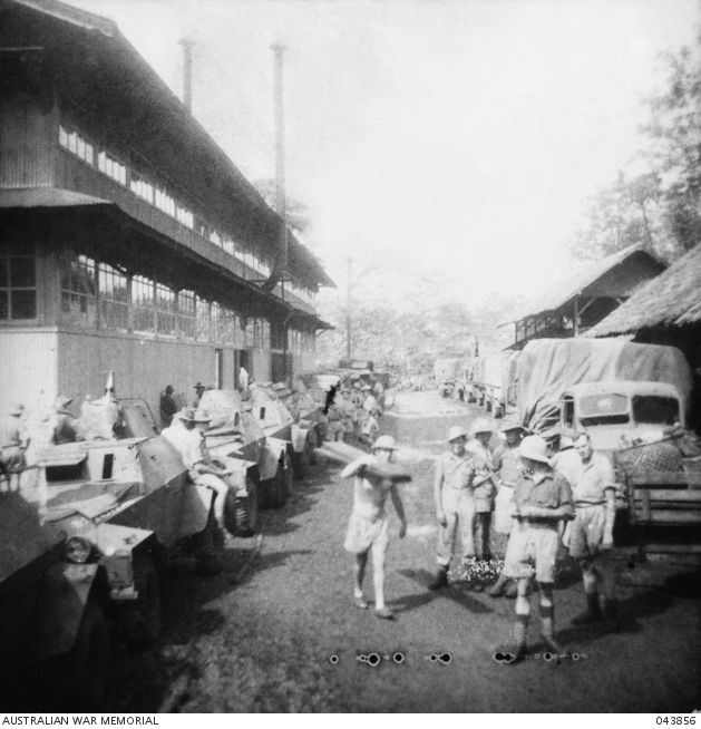 ARINEM PLANTATION, JAVA, 1942. MEMBERS OF 2/3 MACHINE GUNNERS ...