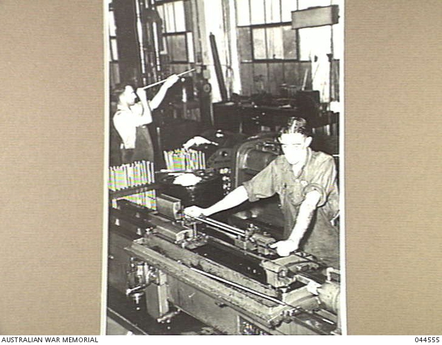 LITHGOW, EARLY FORTIES. SMALL ARMS FACTORY. | Australian War Memorial