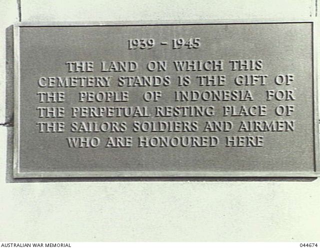 THE PLAQUE ON THE ENTRANCE TO AMBON WAR CEMETERY, 1979. (AIS ...