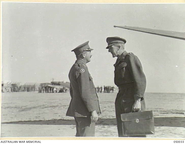 GAZA, PALESTINE. 1942-11. LIEUTENANT-GENERAL SIR LESLIE MORSHEAD, KCB ...