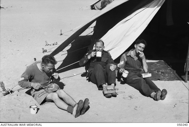 EL SHATT, SUEZ, EGYPT. 1943-01. PERSONNEL OF MILITARY HISTORY AND ...