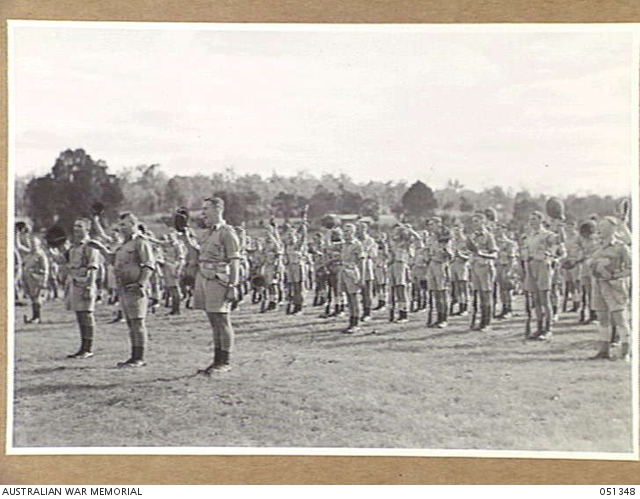 CHIDLOW, WA. 1943-04-16. TROOPS OF THE 2ND AUSTRALIAN DIVISION GIVE ...