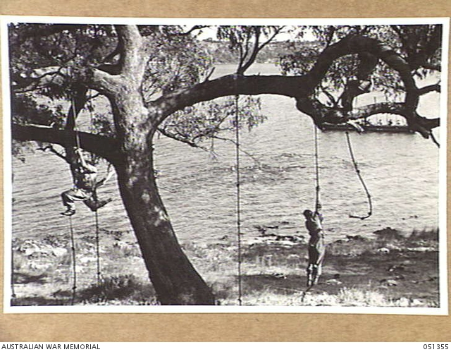 POINT WALTER, WA. 1943-04-16. TROOPS OF THE 2ND AUSTRALIAN DIVISION ...
