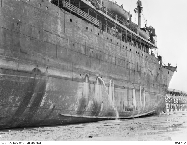 BROOME, AUSTRALIA. 1943-05-04. M.V. "KOOLINDA" HIGH AND DRY ALONGSIDE ...