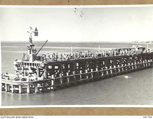 ONSLOW, WESTERN AUSTRALIA. 1943-05-07. THE JETTY AT ONSLOW ...