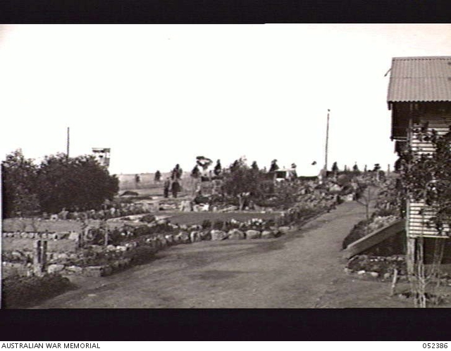 TATURA, VIC. 1943-06-10. ONE OF THE GARDENS AND ROCKERIES IN "B ...