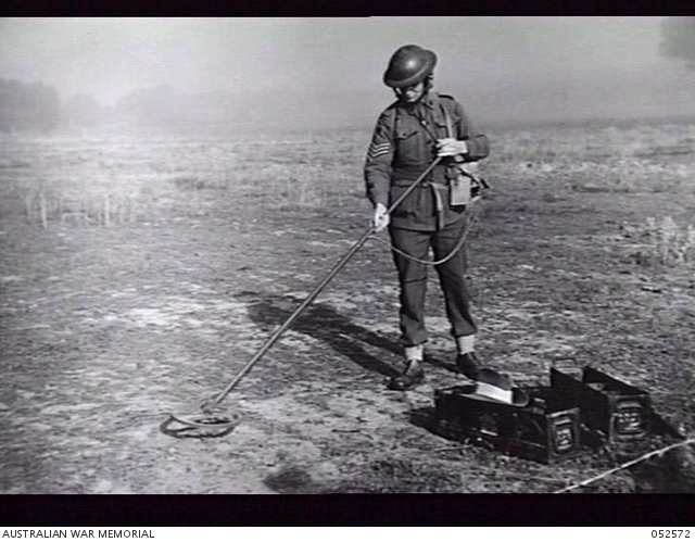 DEMONSTRATING A NEW RUSSIAN TYPE MINE DETECTOR AT THE ROYAL AUSTRALIAN ...