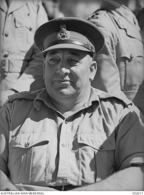 BARRINE, QLD. 1943-06-15. NX7 MAJOR-GENERAL G. F. WOOTTEN CBE DSO ...