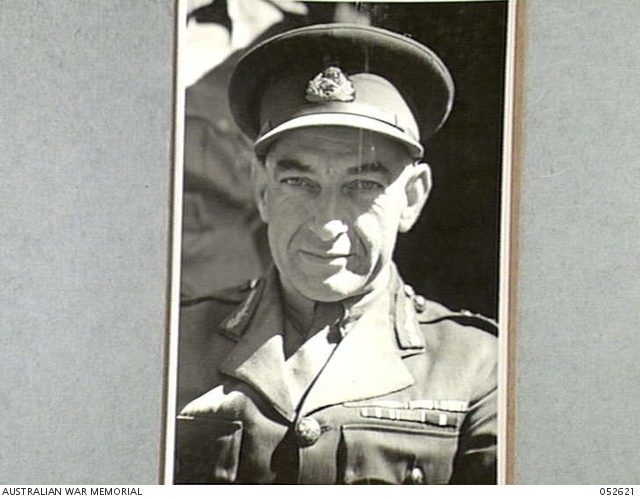 BARRINE, QLD. 1943-06-15. VX17 MAJOR-GENERAL J. E. S. STEVENS DSO ED ...