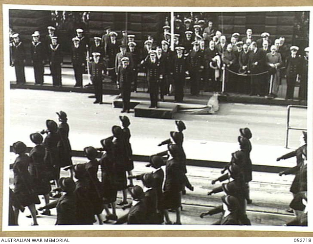 MELBOURNE, VIC. 1943-06-25. SALUTING BASE DURING NAVAL MARCH SHOWING ...