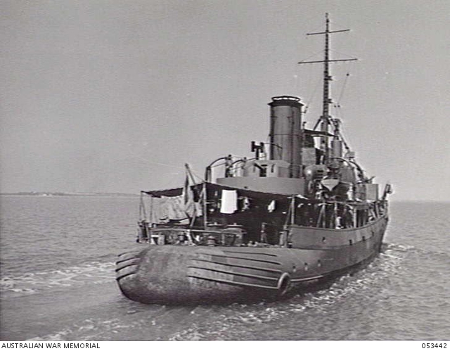The bar class boom working vessel, HMAS Koala, which has just passed ...