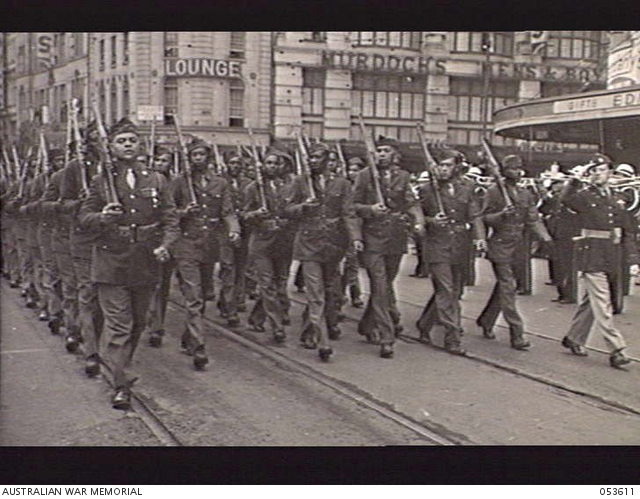 SYDNEY, NSW, 1943-06-14. UNITED STATES ARMY DETACHMENT PASSING THE ...