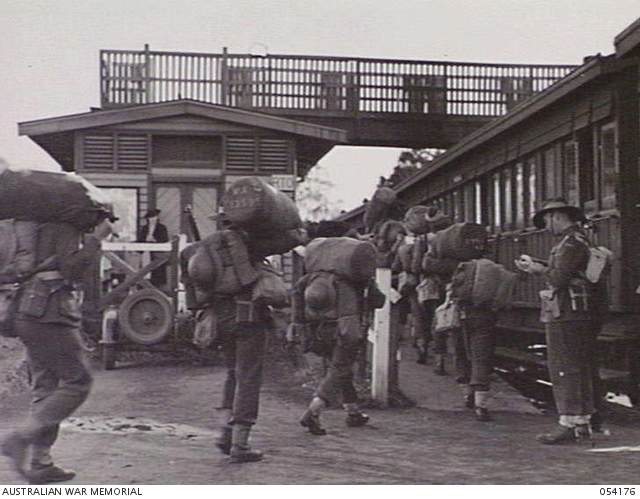 CHIDLOW, WA. 1943-07-14. TROOPS OF THE 2/11TH AUSTRALIAN INFANTRY ...