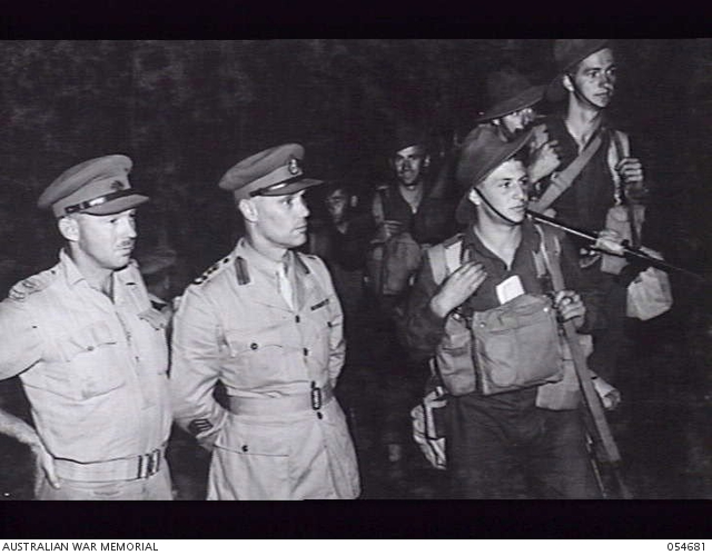 CAIRNS, QLD. 1943-07-26. NX396 BRIGADIER W. J. V. WINDEYER DSO AND BAR ...