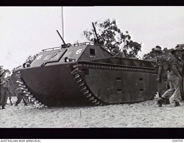 TRINITY BAY, QLD. 1943-07-27. TROOPS OF THE 26TH AUSTRALIAN INFANTRY ...