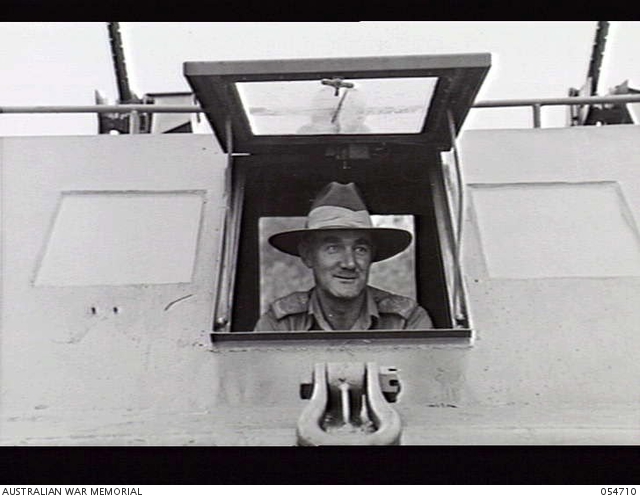 TRINITY BAY, QLD. 1943-07-27. NX376 BRIGADIER D. A. WHITEHEAD DSO AND ...