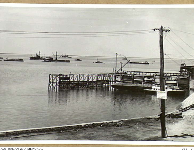DARWIN, NT. 1943-08-08. PANORAMIC VIEW OF DARWIN HARBOUR, SHOWING ...