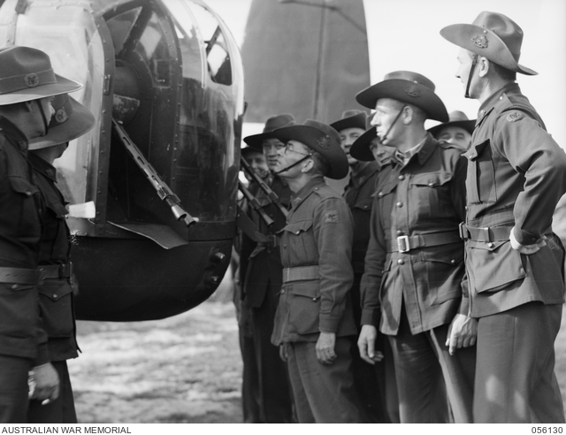 MAYLANDS, WA. 1943-08-21. VOLUNTEER DEFENCE CORPS (VDC) PERSONNEL ...