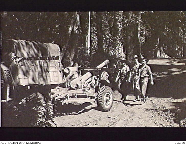 GUNS AND TROOPS OF THE 14TH BATTERY, 2/7TH AUSTRALIAN FIELD REGIMENT ...