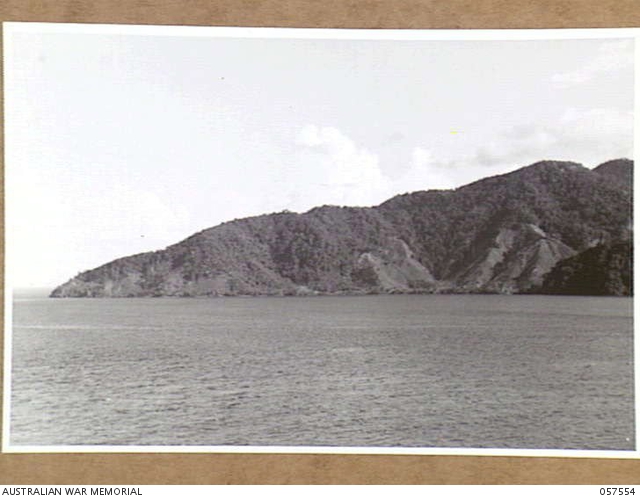 SALAMUA, NEW GUINEA. 1943-09-19. HARBOUR COASTLINE. TO JOIN PHOTOGRAPHS ...