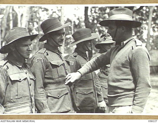 WONDECLA, QLD. 1943-10-07. TROOPS OF THE 2/6TH AUSTRALIAN INFANTRY ...