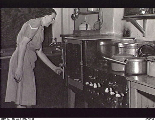 ATHERTON, QLD. 1943-10-19. QF269460 LANCE CORPORAL P. E. BARLOW, A ...