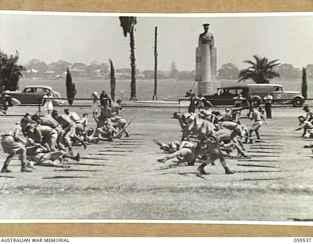 PERTH, WA. 1943-11-08. UNARMED COUNTER ATTACK (ONE MAN ARMED AGAINST ...