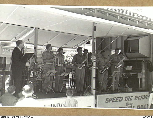 PERTH, WA. 1943-11-09. BAND OF THE 1ST AUSTRALIAN ARMOURED DIVISION ...