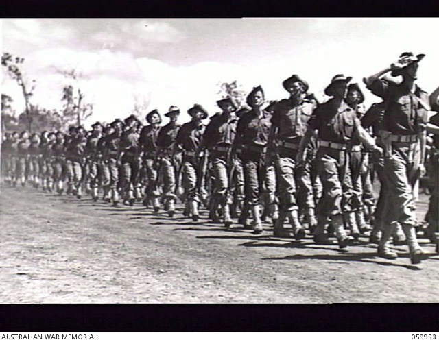 WONDECLA, QLD. 1943-11-05. TROOPS OF THE 6TH AUSTRALIAN DIVISION ...