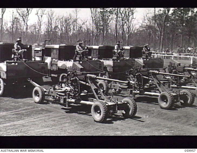 WONDECLA, QLD. 1943-11-05. SECTION OF THE 6TH AUSTRALIAN DIVISION ...