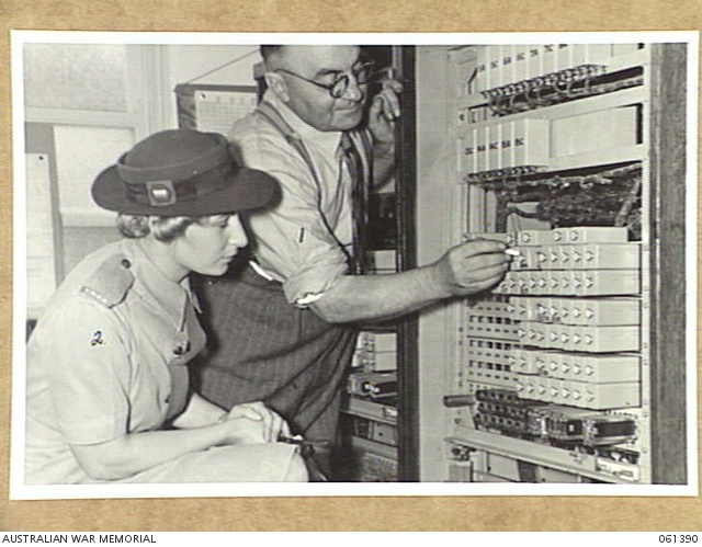 HOLLYWOOD, WA. 1943-12-05. MR J. BALLANTYNE, POSTMASTER GENERAL'S ...