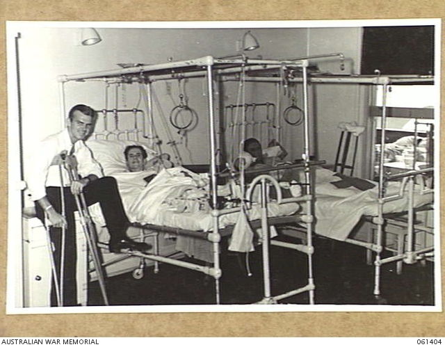 HOLLYWOOD, WA. 1943-12-07. SECTION OF THE ORTHOPAEDIC WARD AT THE 110TH ...