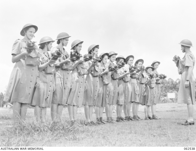 ENOGGERA, QLD. 1944-01-05. SERGEANT D. DAVIDSON, AUSTRALIAN WOMEN'S ...