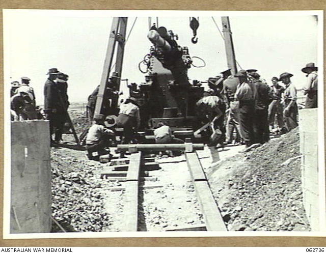 POINT COOK, VIC. 1944-01-09. PERSONNEL OF THE 18TH BATTALION ...