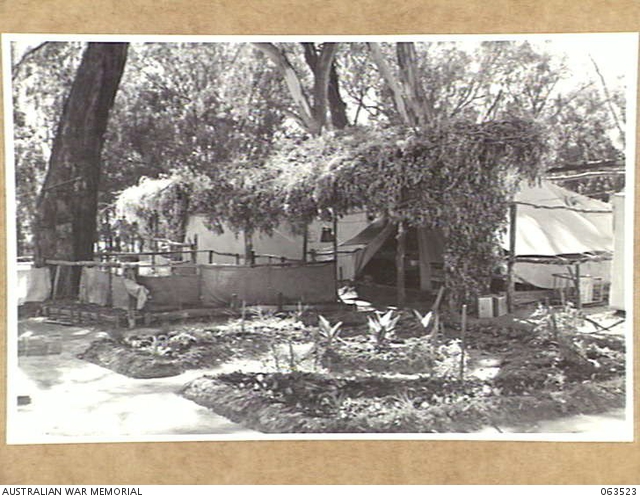 RILEY'S BEND, HAY AREA, NSW. 1944-01-18. TENT LINES OF THE ITALIAN ...